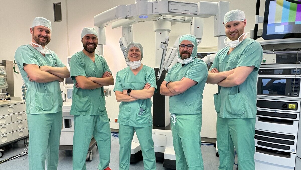 100. Operation mit dem „da Vinci“-Roboter - Städtisches Klinikum Dessau