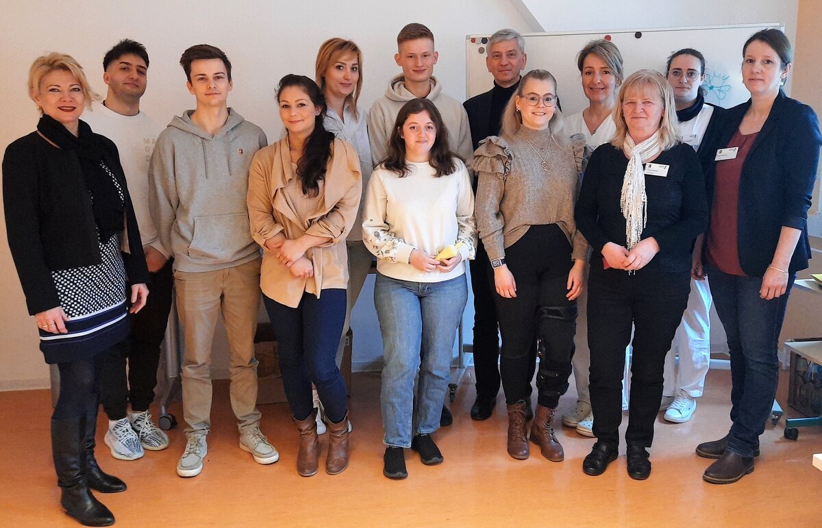 Umschulung zur generalistischen Pflegefachkraft - Städtisches Klinikum ...